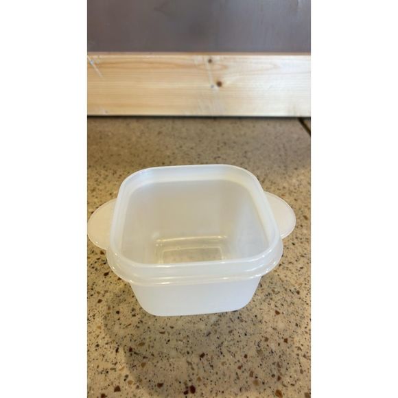 Tupperware | Kitchen | Tupperware Replacement Bottom Microware ...
